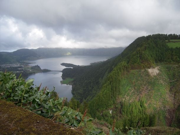 Azorien matkakuvat - Kaksoisjärvet, sininen ja vihreä | Napsu