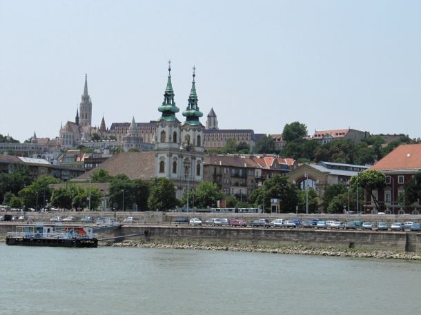 Budapestin matkakuvat - Tonavan rannalla kaksi tornia | Napsu