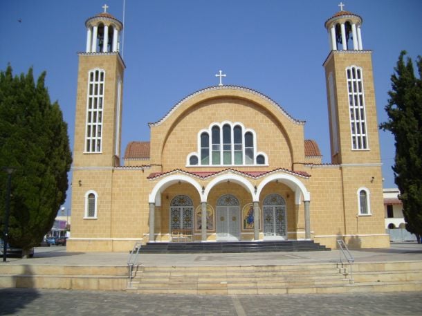 Protarasin matkakuvat - Kypros, Paralimni, kirkko, retki | Napsu